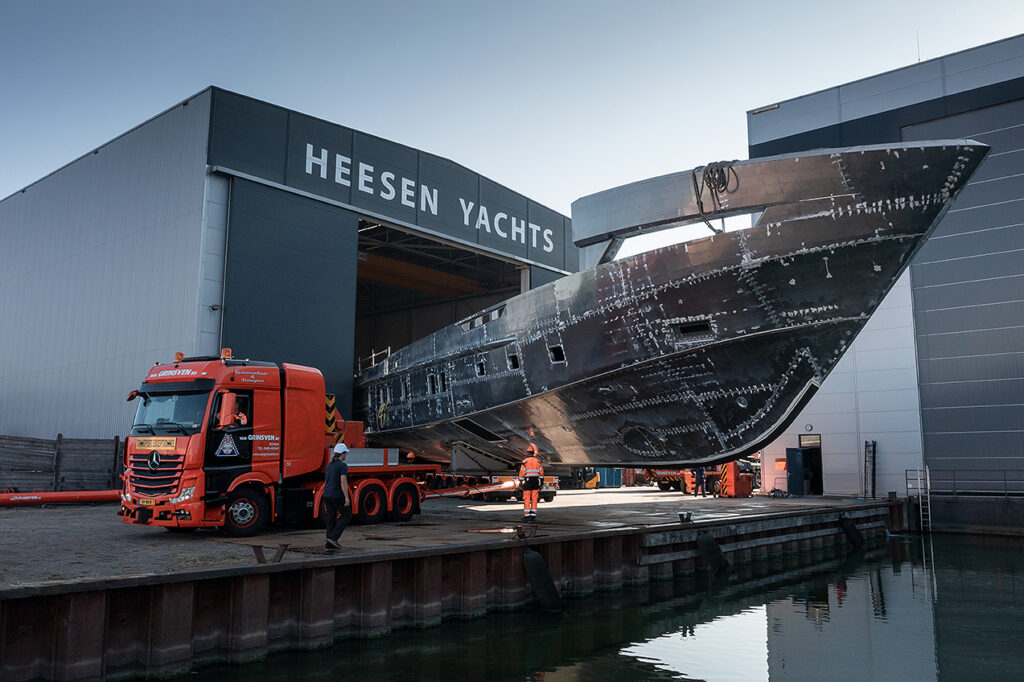 Construction update: Hull joined on Heesen yacht Project Jade - MTB Events