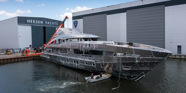 Construction update: Hull joined on Heesen yacht Project Jade - MTB Events
